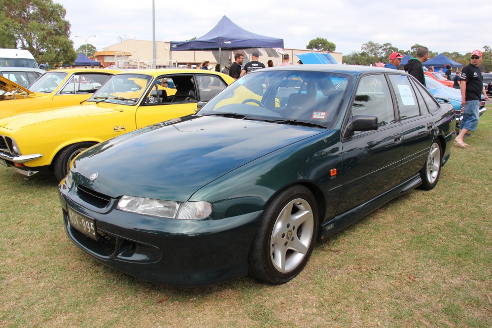HSV Clubsport (VR, VS) 185i V8 (252 Hp)